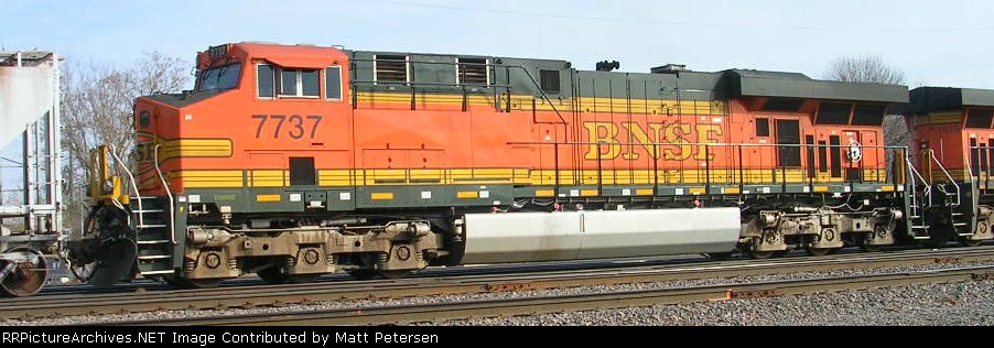 BNSF 7737